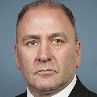 Rep. Clay Higgins - Scorecard 118: 100% | Heritage Action For America